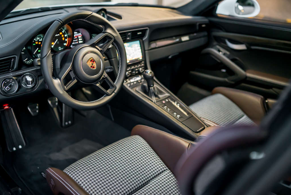 Porsche 911 R 2017 - elferspot.com - Marketplace for Porsche Sports Cars