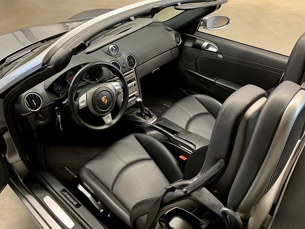 Porsche Boxster 2005 - elferspot.com - Marketplace for Porsche Sports Cars