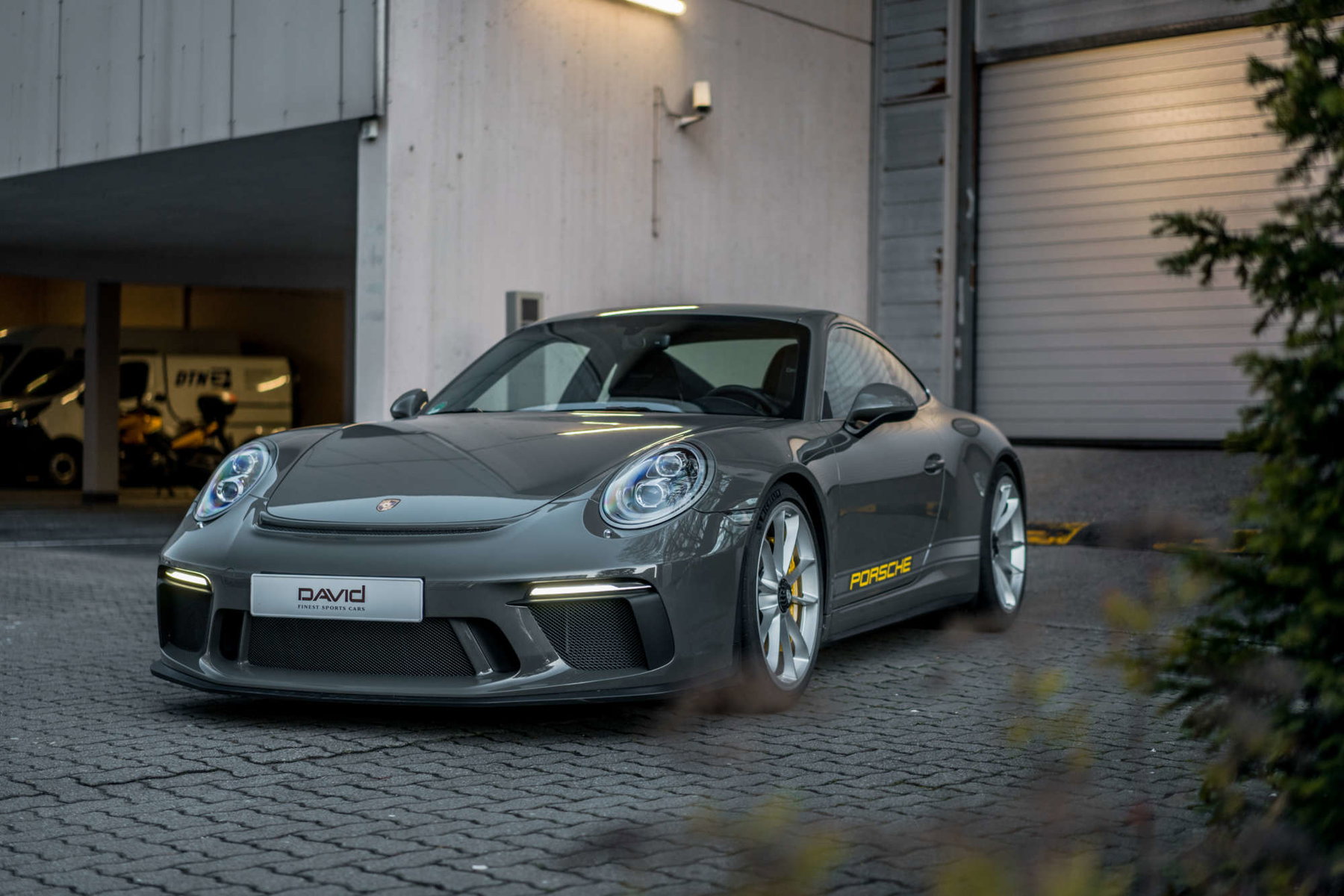 Porsche 991 GT3 Touring 2018 - elferspot.com - Marketplace for Porsche ...