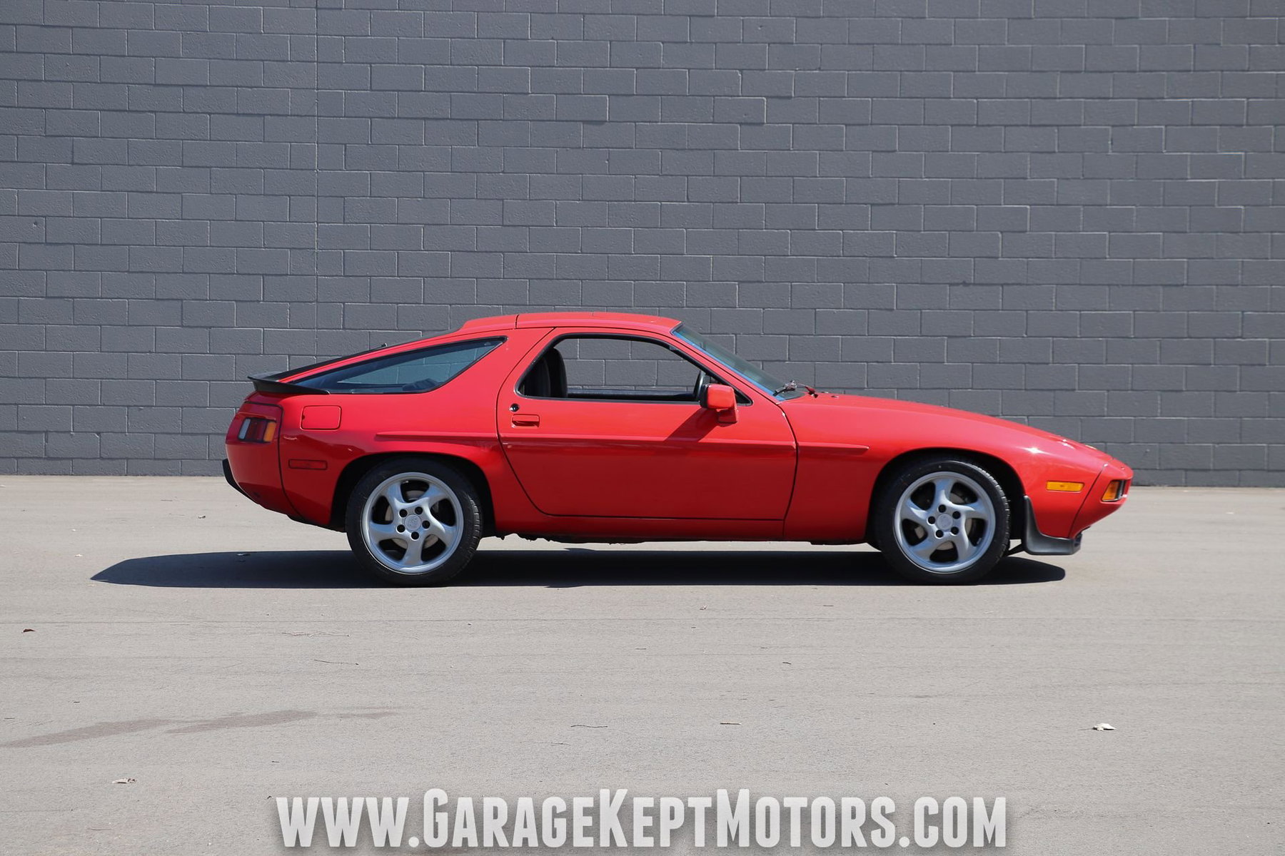 Porsche 928 S 1985 - elferspot.com - Marketplace for Porsche Sports Cars