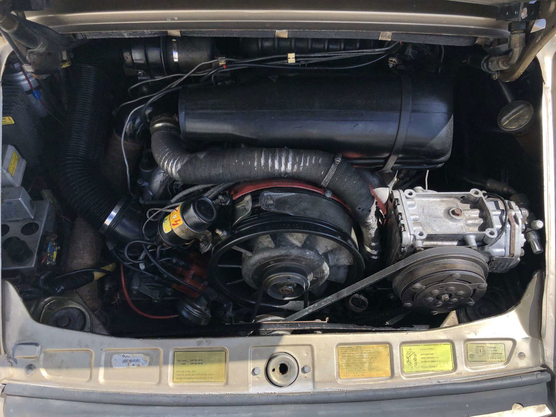 Porsche 911 SC 1981 - elferspot.com - Marktplatz für Porsche Sportwagen