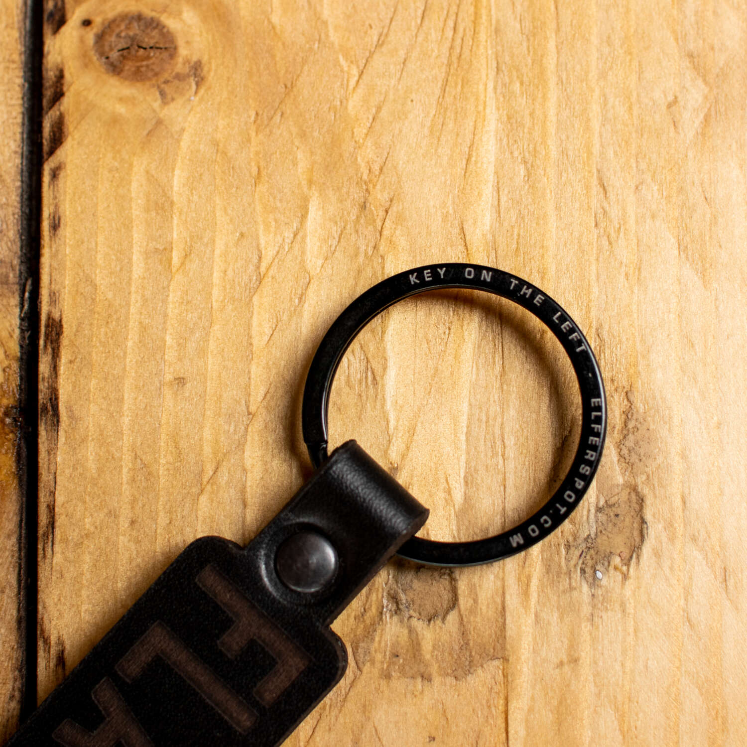 Key Ring FLAT SIX - Driver's Collection - Elferspot Shop