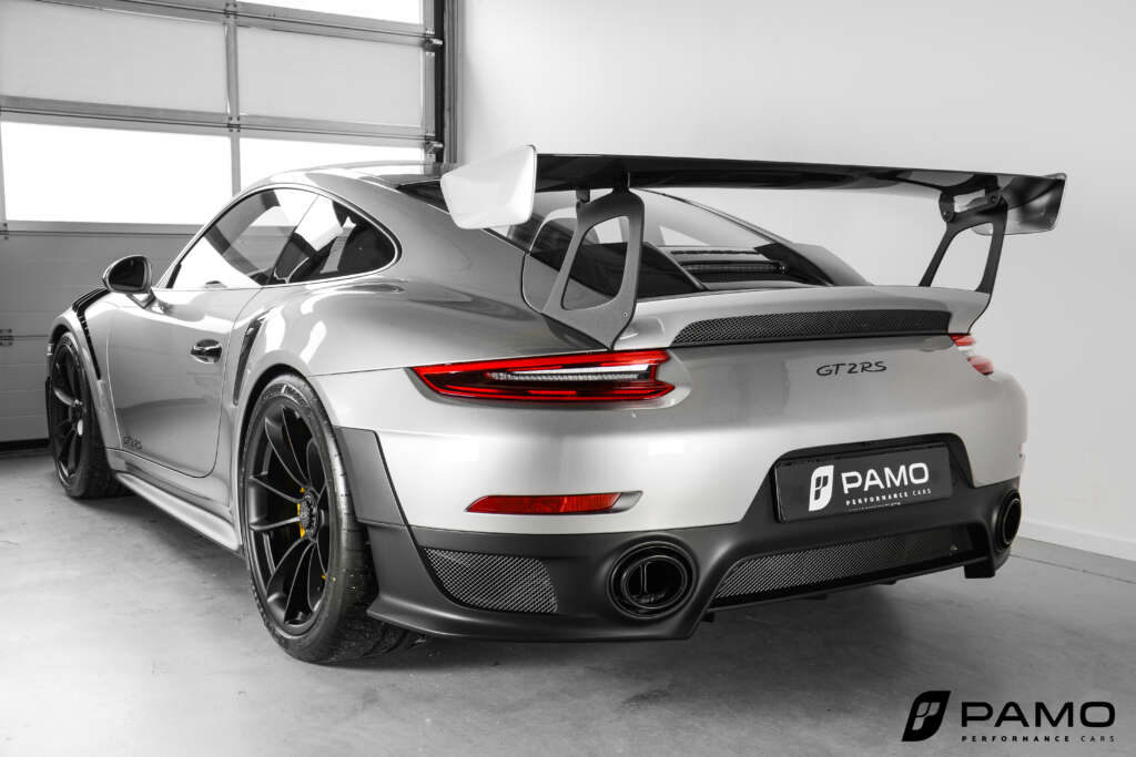 Porsche 991 GT2 RS 2018 - elferspot.com - Marktplatz für Porsche Sportwagen