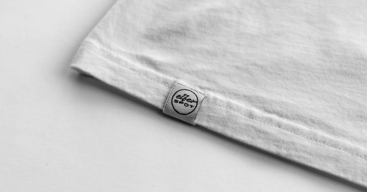 T-Shirt "Key on the left" Weiß - Driver's Collection - Elferspot Shop