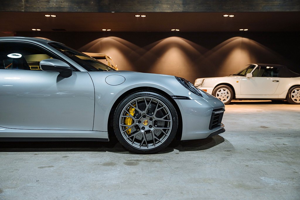 Porsche 992 Carrera S 2020 - elferspot.com - Marketplace for Porsche ...