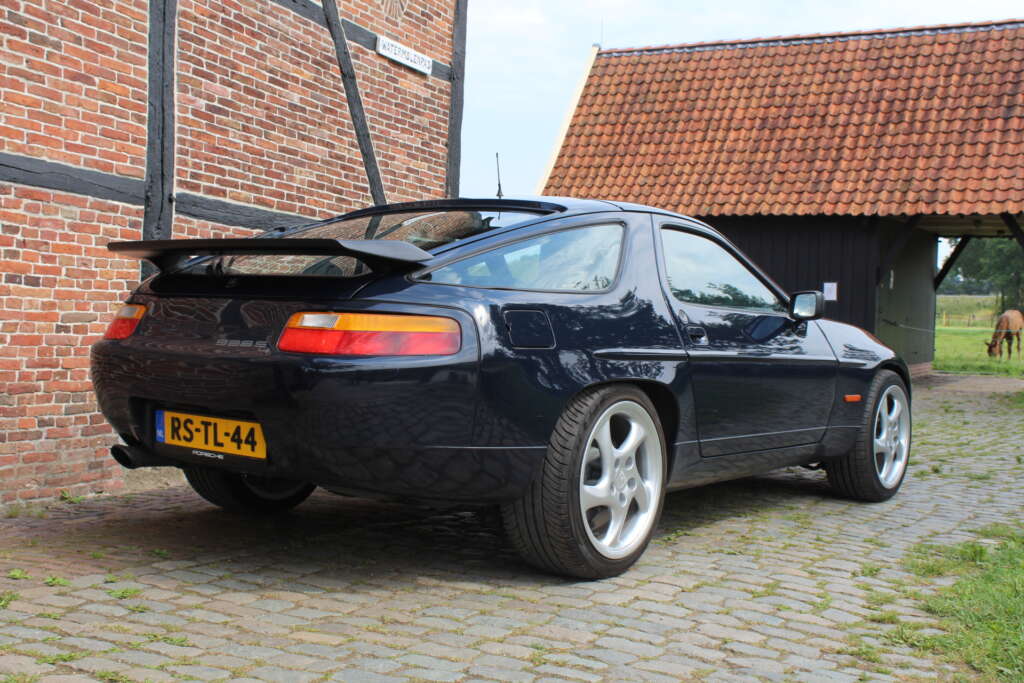 Porsche 928 S4 1988 - elferspot.com - Marketplace for Porsche Sports Cars