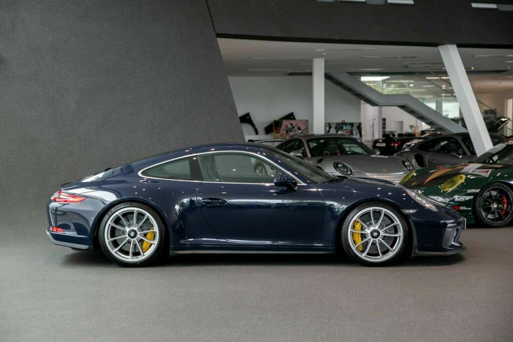 Porsche 991 GT3 Touring 2018 - elferspot.com - Marketplace for Porsche ...
