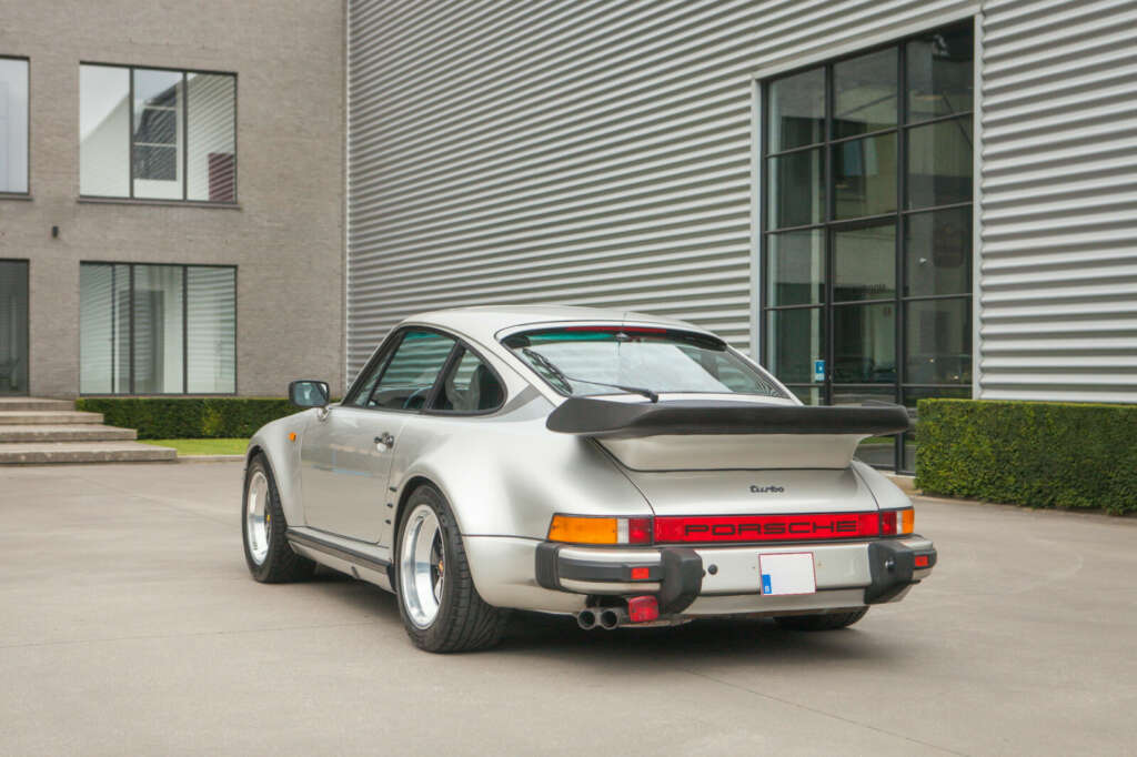 Porsche 911 Turbo Flachbau 1983 - elferspot.com - Marketplace for ...