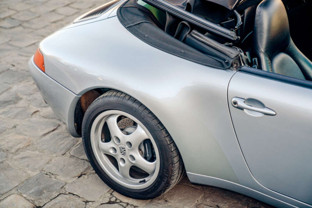 Porsche 993 Carrera 1996 - elferspot.com - Marketplace for Porsche ...