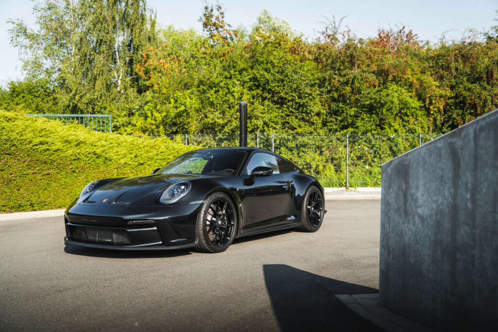 Porsche 992 GT3 Touring 2022 - elferspot.com - Marketplace for Porsche ...