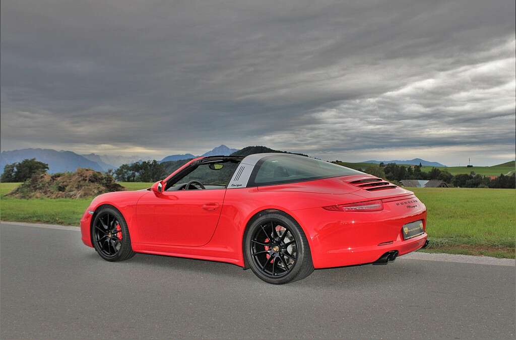 Porsche 991 Carrera 4 2015 - elferspot.com - Marketplace for Porsche ...