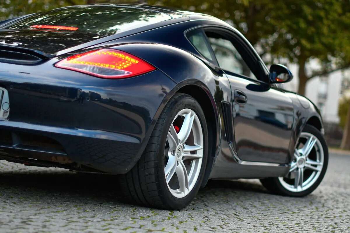 Porsche Cayman S 2009 - elferspot.com - Marketplace for Porsche Sports Cars