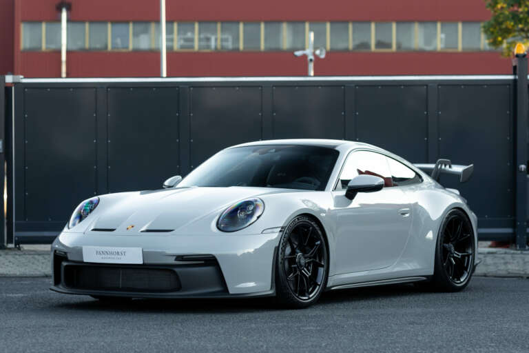 Porsche (911) 992 GT3 for sale - Elferspot - Marketplace for Porsche Cars