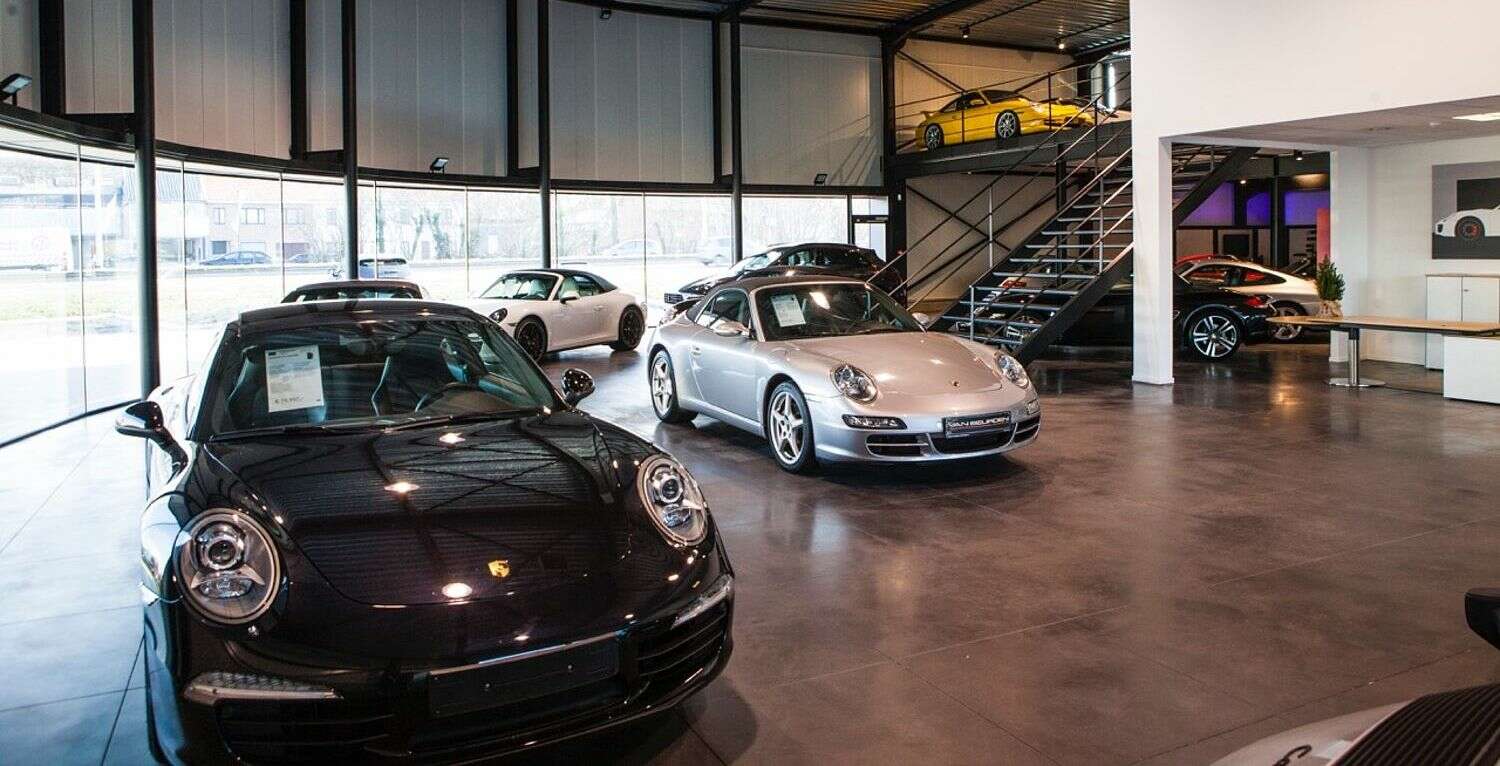 Garage Van Beurden - elferspot.com - Marktplatz für Porsche Sportwagen