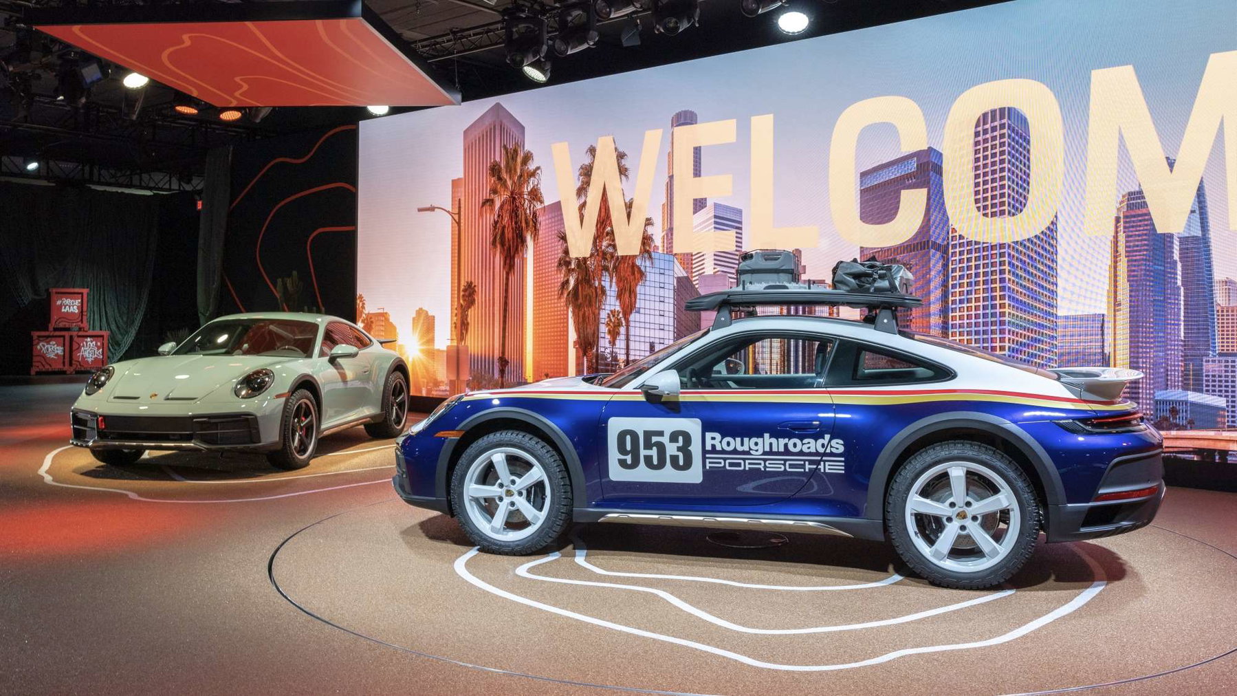 Porsche 911 Dakar - 2,500 units, 480 hp, 8-speed PDK, 170 kph off-road ...