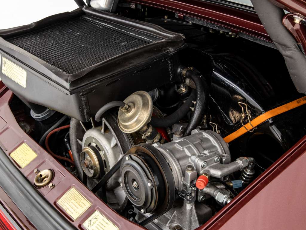 Porsche 911 Turbo Flachbau 1985 - elferspot.com - Marketplace for ...