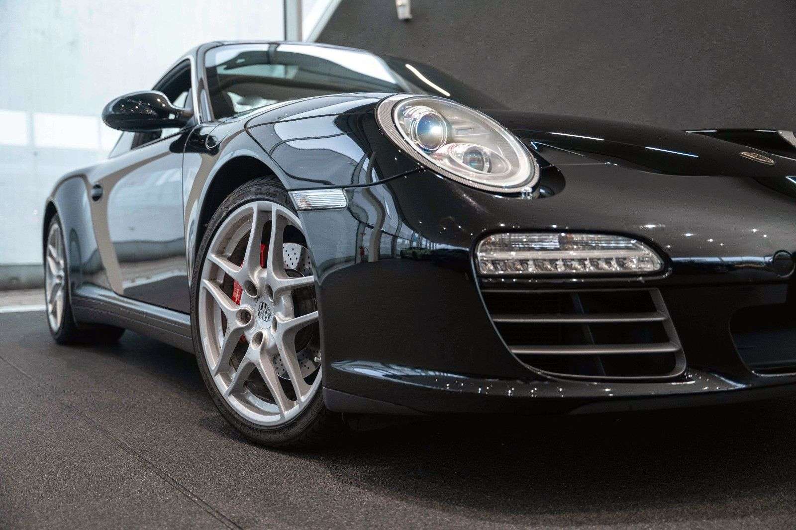 Porsche 997.2 Carrera 4S 2009 - elferspot.com - Marketplace for Porsche ...