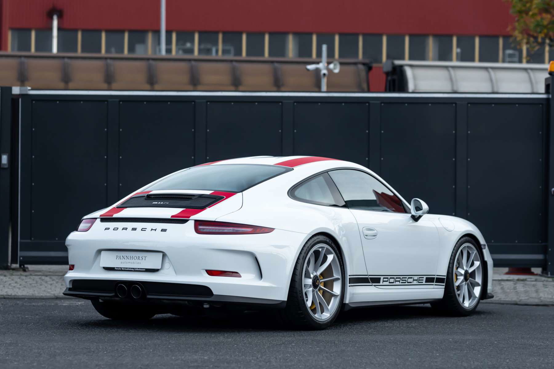 Porsche 911 R 2016 - elferspot.com - Marketplace for Porsche Sports Cars