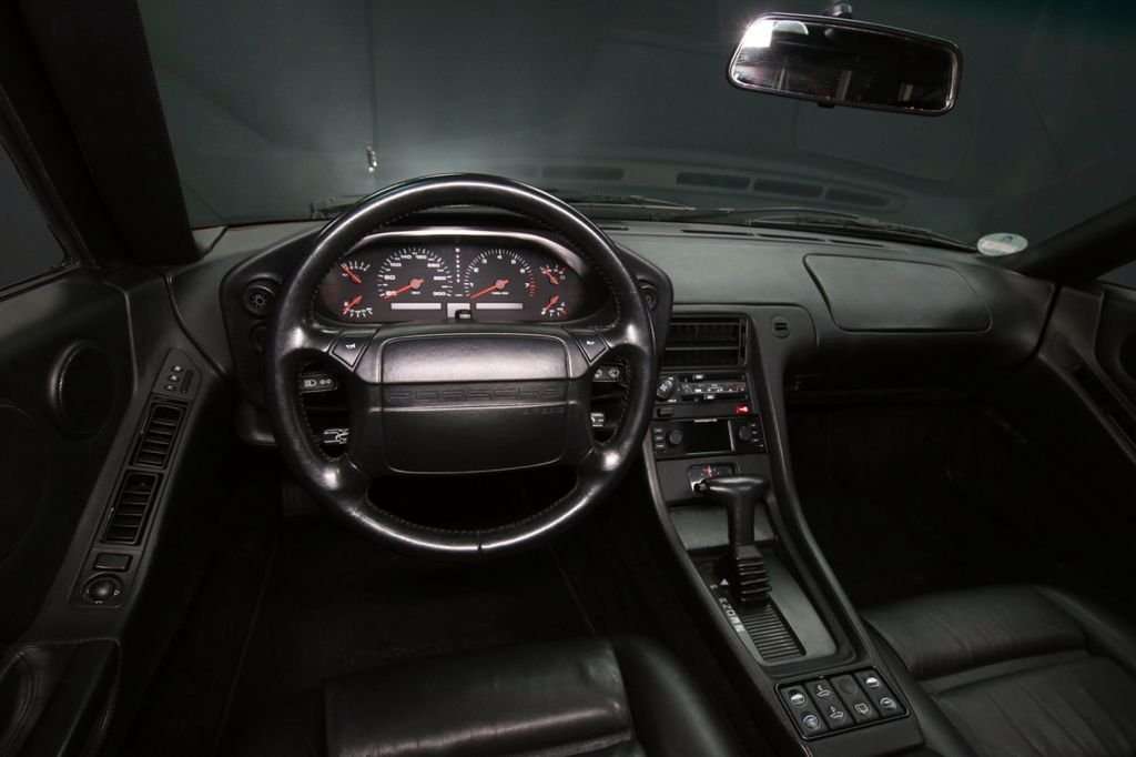 Porsche 928 GTS 1995 - elferspot.com - Marketplace for Porsche Sports Cars