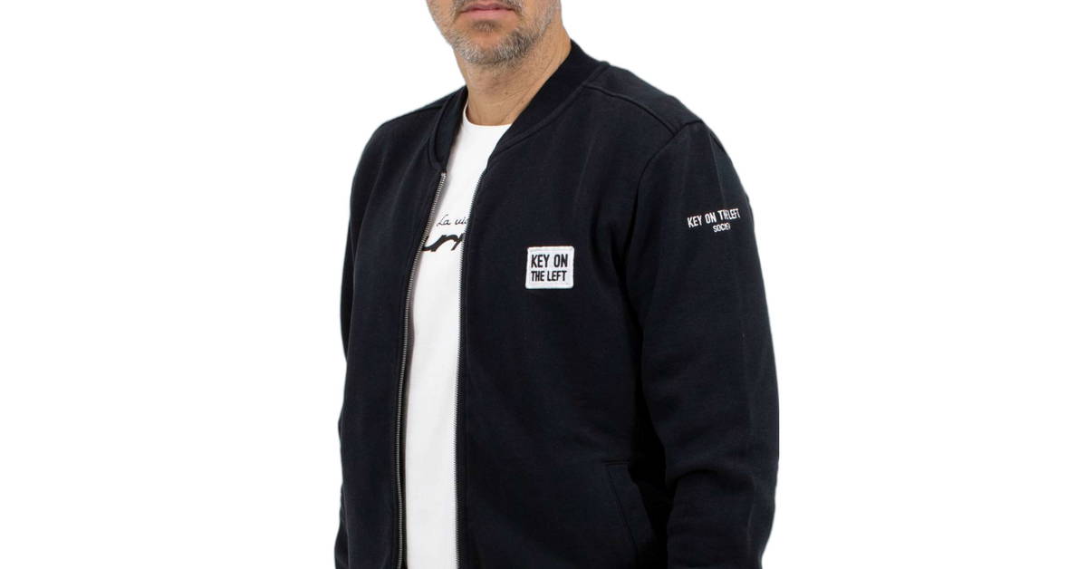 Sweat Jacket Key on the left - Driver's Collection - Elferspot Shop