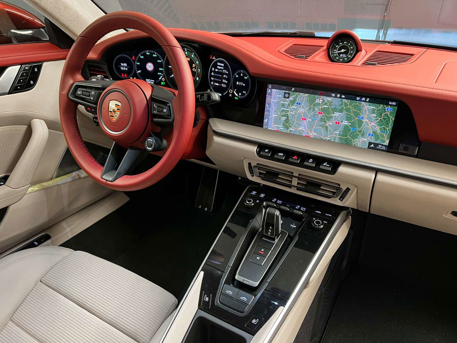 Porsche 992 Heritage Design Edition 2020 - elferspot.com - Marketplace ...