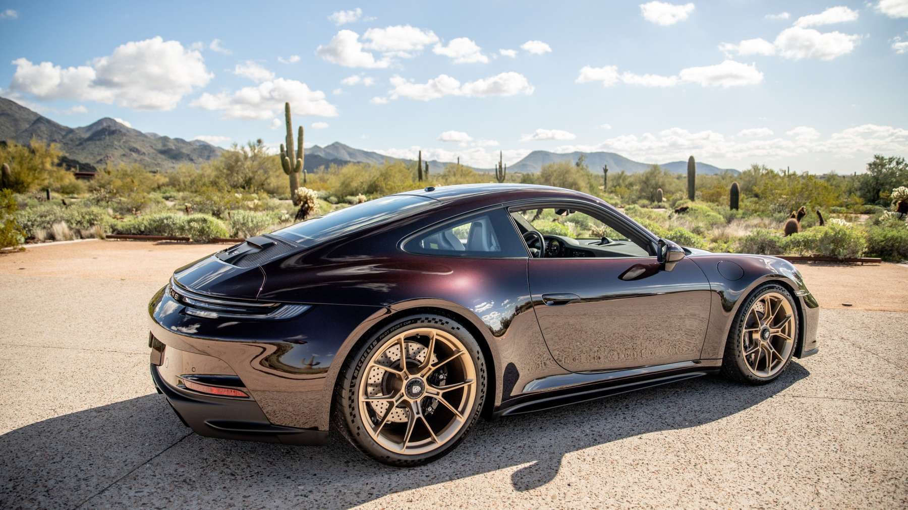 Porsche 992 GT3 Touring 2022 - elferspot.com - Marketplace for Porsche ...