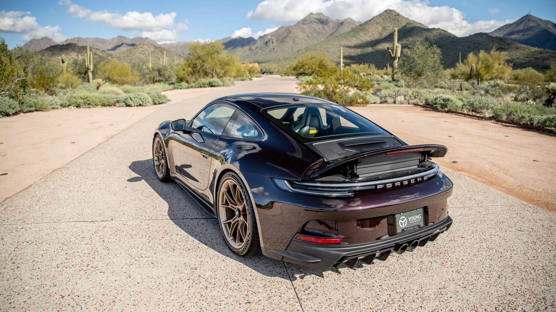 Porsche 992 GT3 Touring 2022 - elferspot.com - Marketplace for Porsche ...