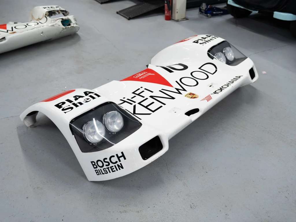 Porsche 962 1988 - elferspot.com - Marketplace for Porsche Sports Cars