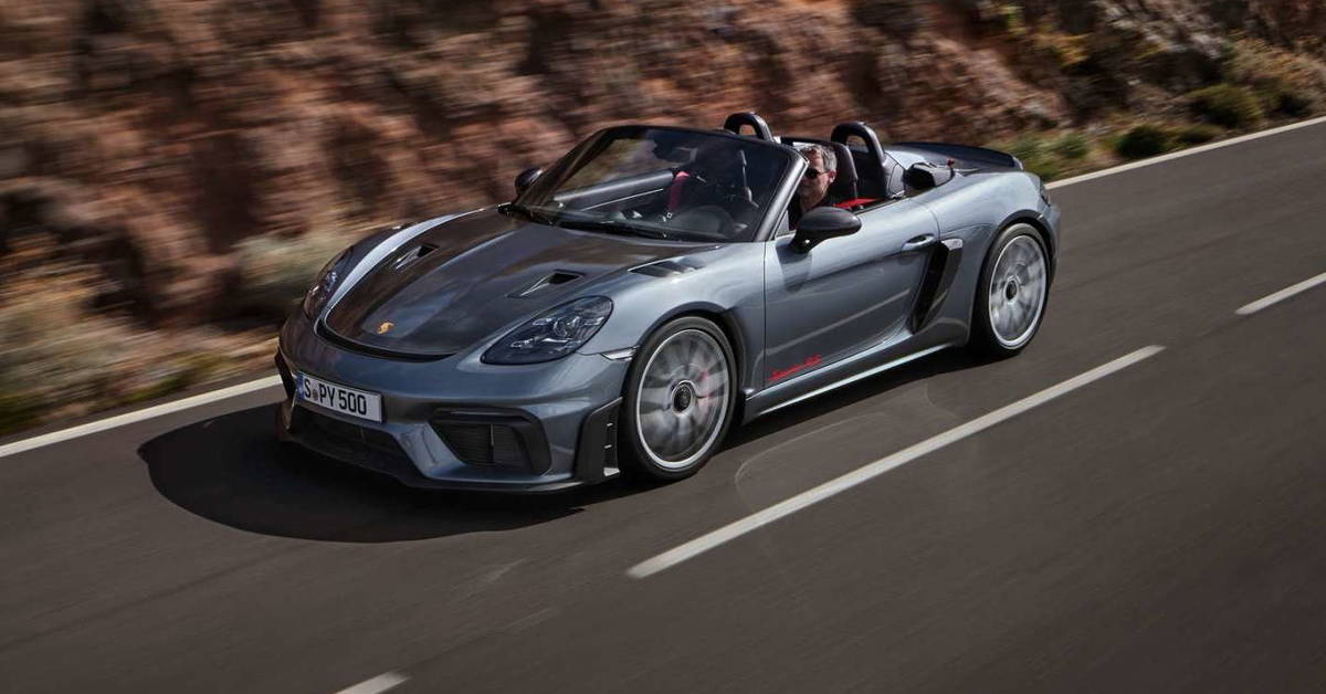 Porsche 718 Spyder RS - Roofless Rennsport - elferspot.com - Magazine