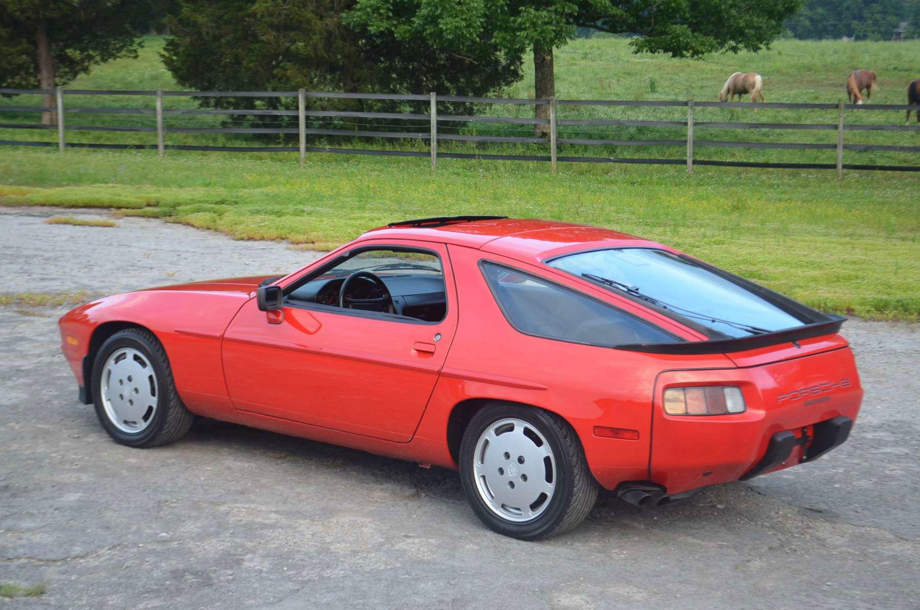 Porsche 928 S 1986 - elferspot.com - Marketplace for Porsche Sports Cars
