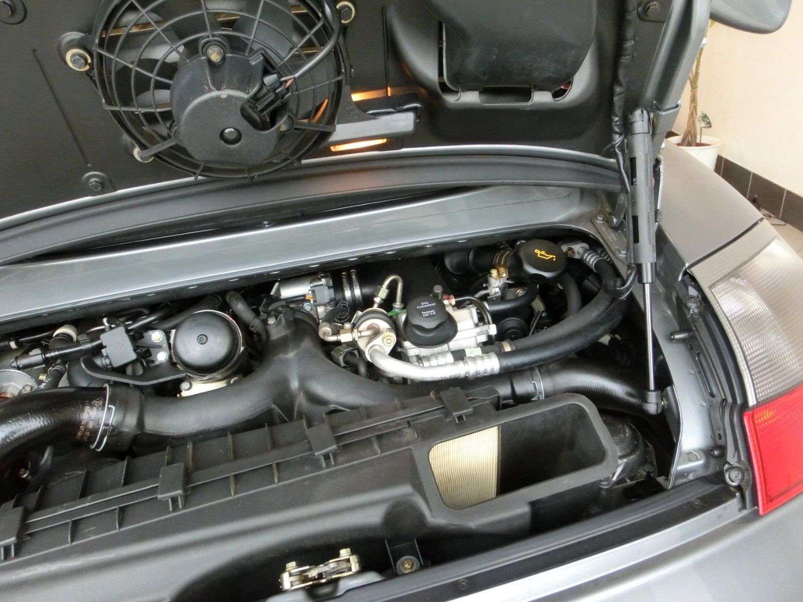 Porsche 996 Turbo 2004 - elferspot.com - Marketplace for Porsche Sports ...