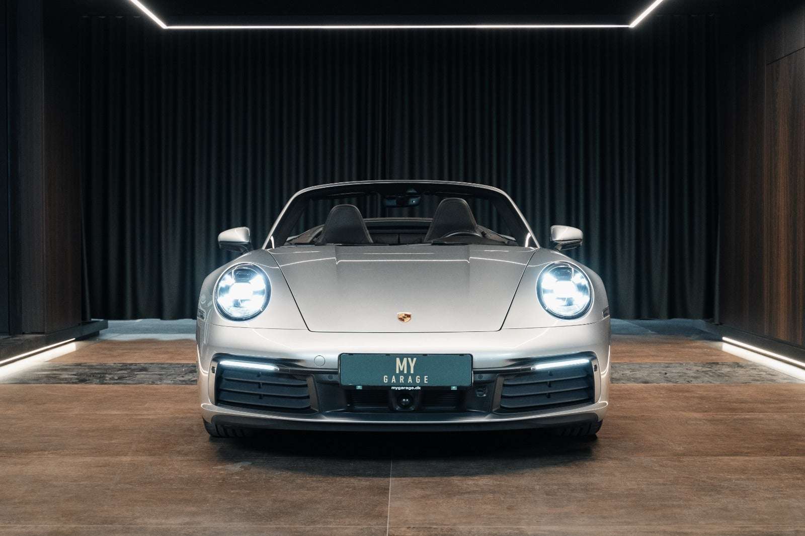 Porsche 992 Carrera 4S 2020 - elferspot.com - Marketplace for Porsche ...