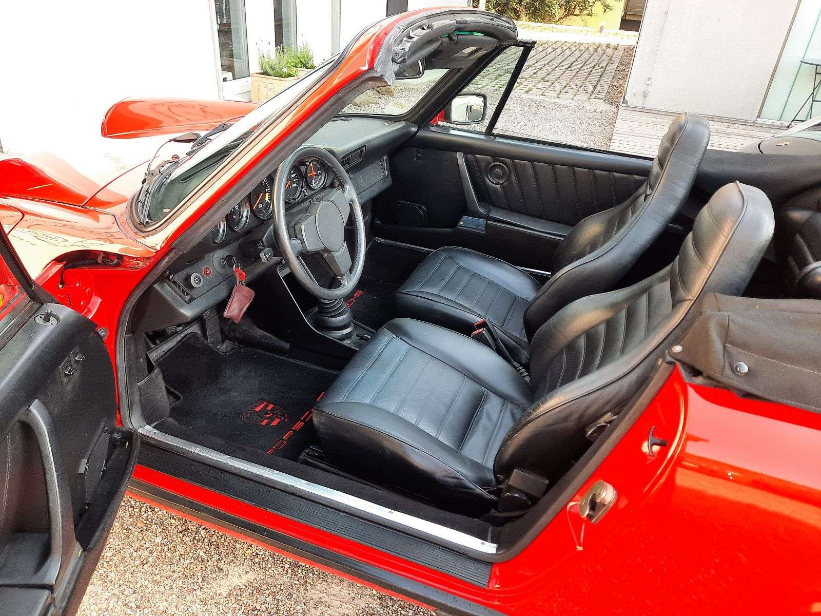 Porsche 911 SC 1983 - elferspot.com - Marketplace for Porsche Sports Cars