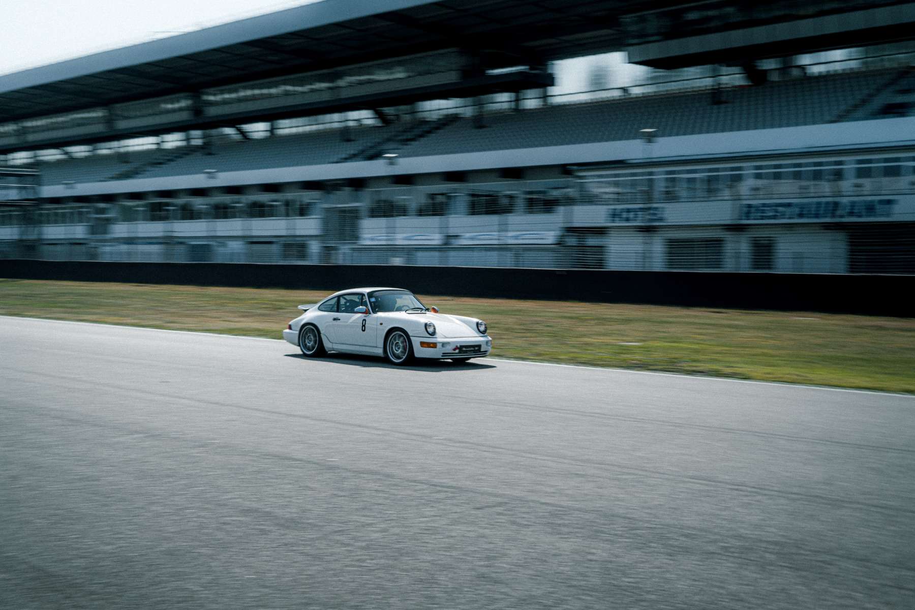 Manufaktur 964 GmbH - elferspot.com - Marktplatz für Porsche Sportwagen