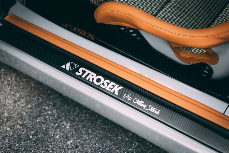 Strosek MEGA 30 Speedster präsentiert - elferspot.com - Magazine