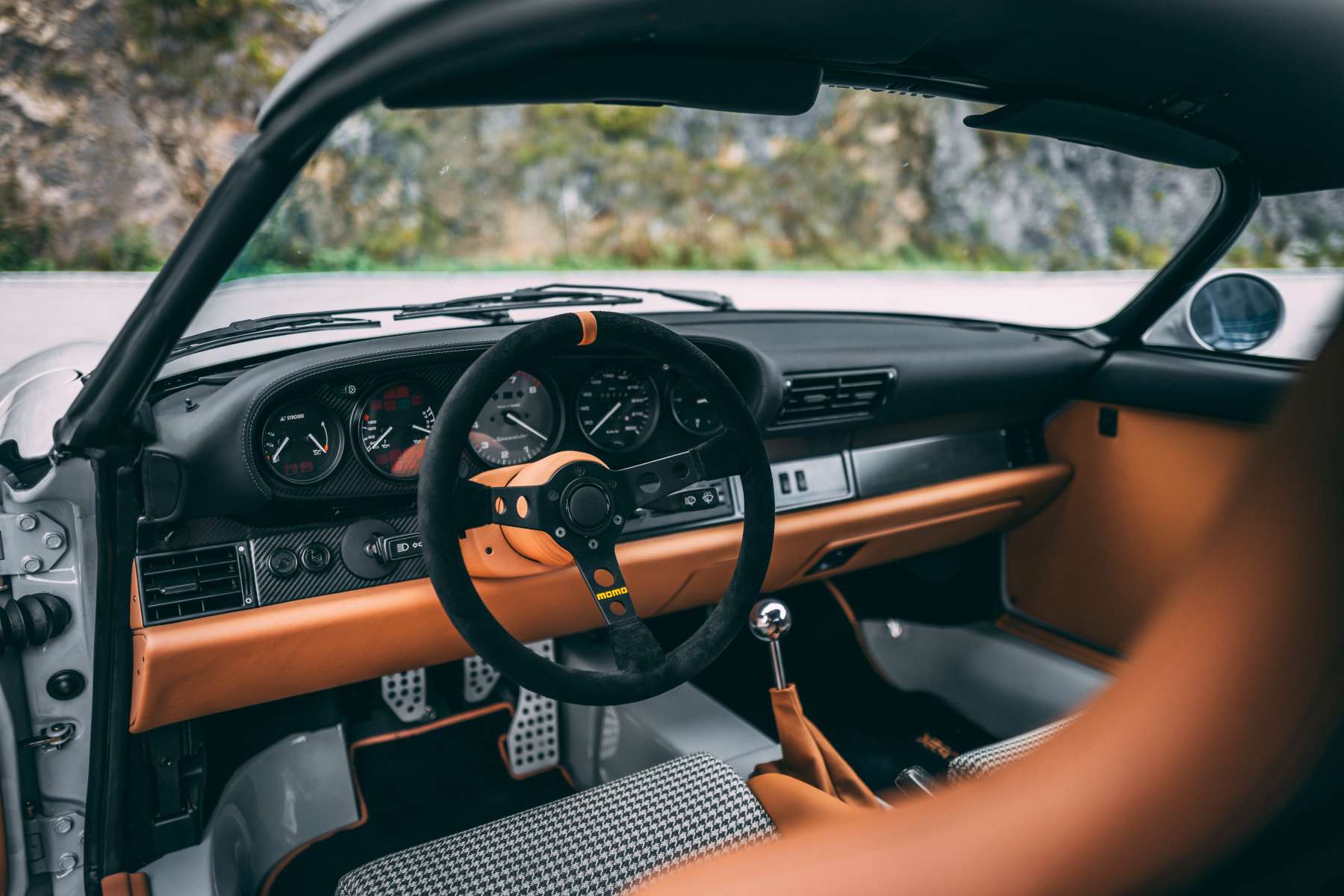 Strosek MEGA 30 Speedster präsentiert - elferspot.com - Magazine