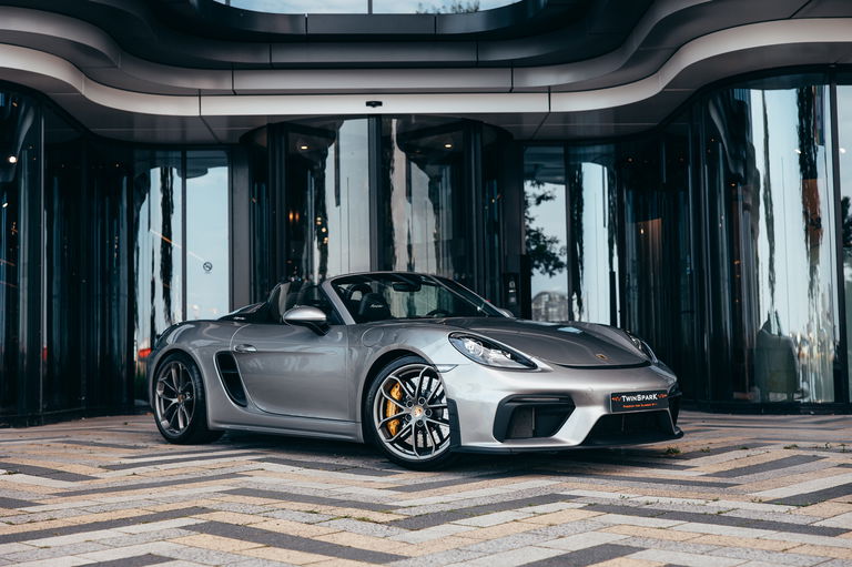 Porsche 718 Spyder 2021 - elferspot.com - Marktplatz für Porsche Sportwagen