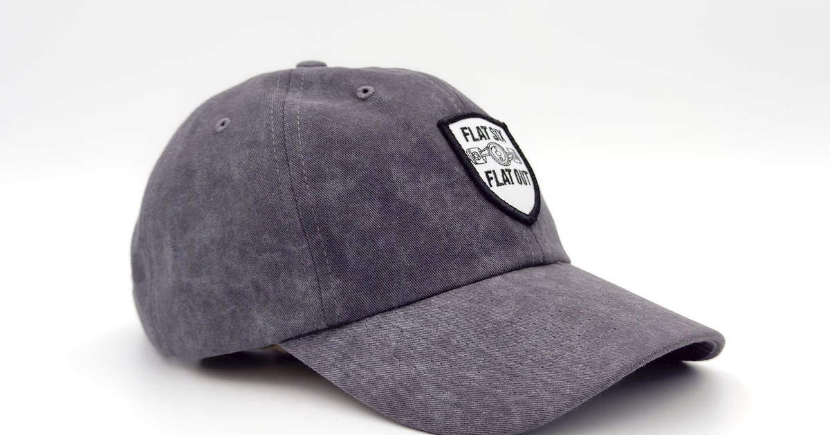Cap „FLAT SIX. FLAT OUT“ Vintage - elferspot.com - Elferspot Shop
